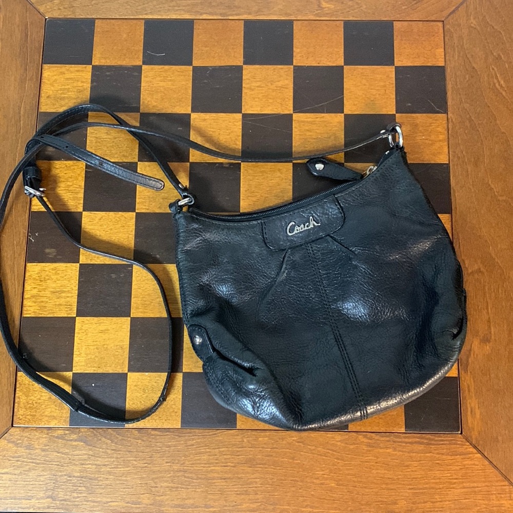 Vintage Coach Cursive Logo Black Leather Purse With A… - Gem